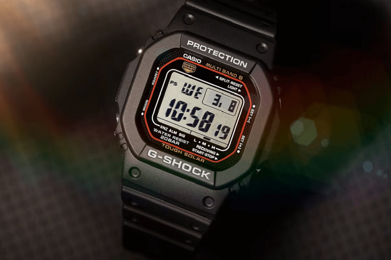 Powering Up: Your Guide to Charging a Solar Watch - Energy Theory