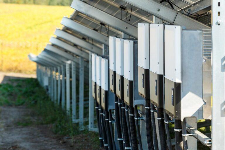 Troubleshooting 32 Problems and Solutions of Solar Inverter - Energy Theory