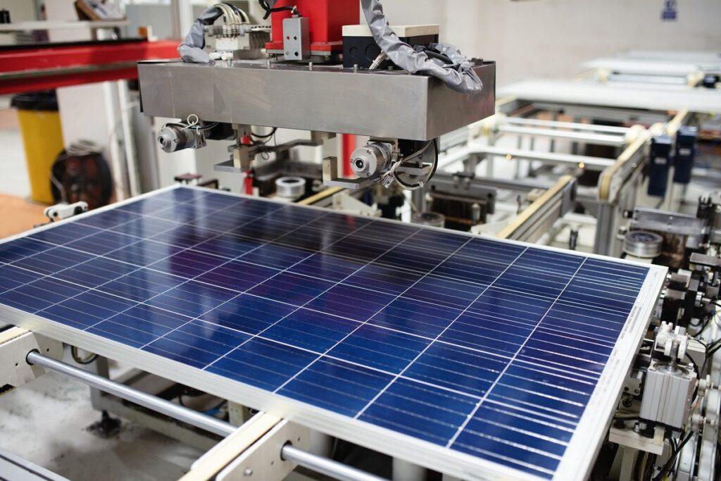 How Much Oil Does It Take to Make a Solar Panel? - Energy Theory