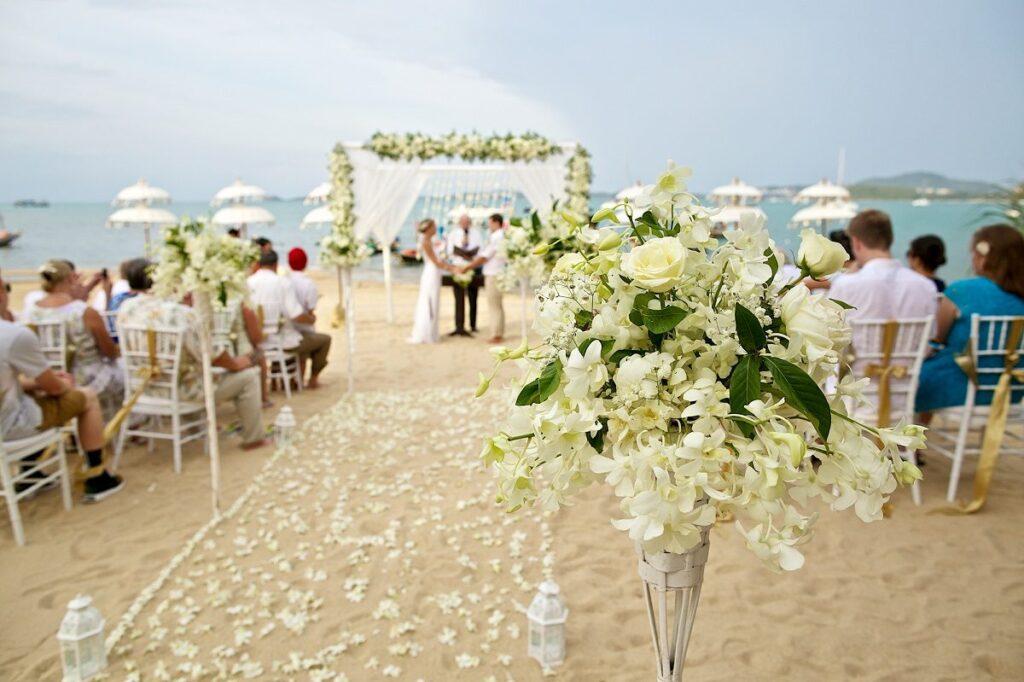 50+ Eco Friendly Wedding Ideas and Tips to Make Your Wedding ...