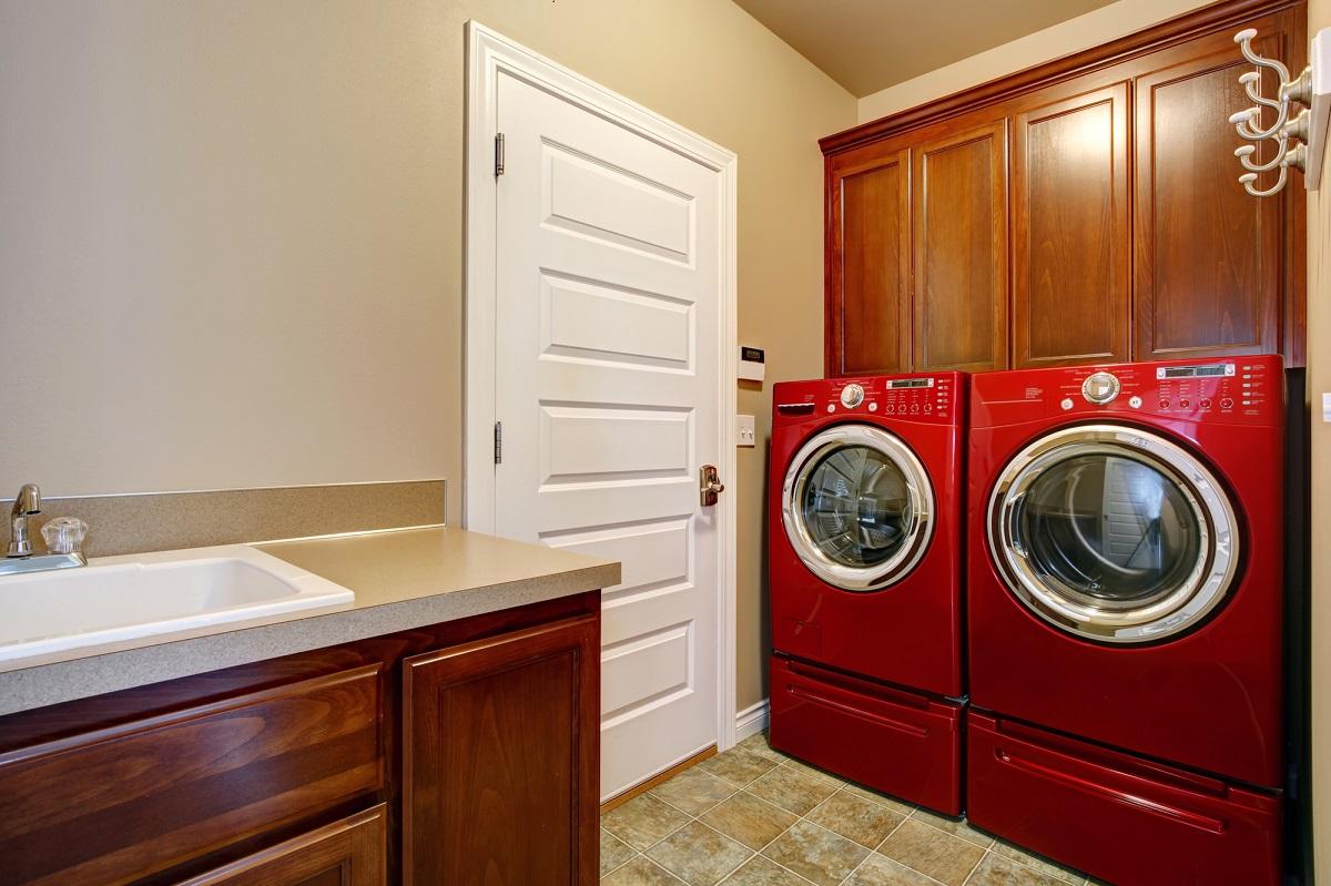 How Many Amps Does a Dryer Use? - Energy Theory