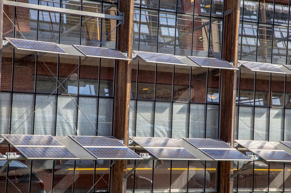 What is Solar Glass? - Energy Theory