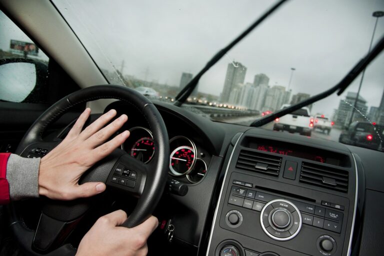 5 Ways to Reduce Noise Pollution - Energy Theory
